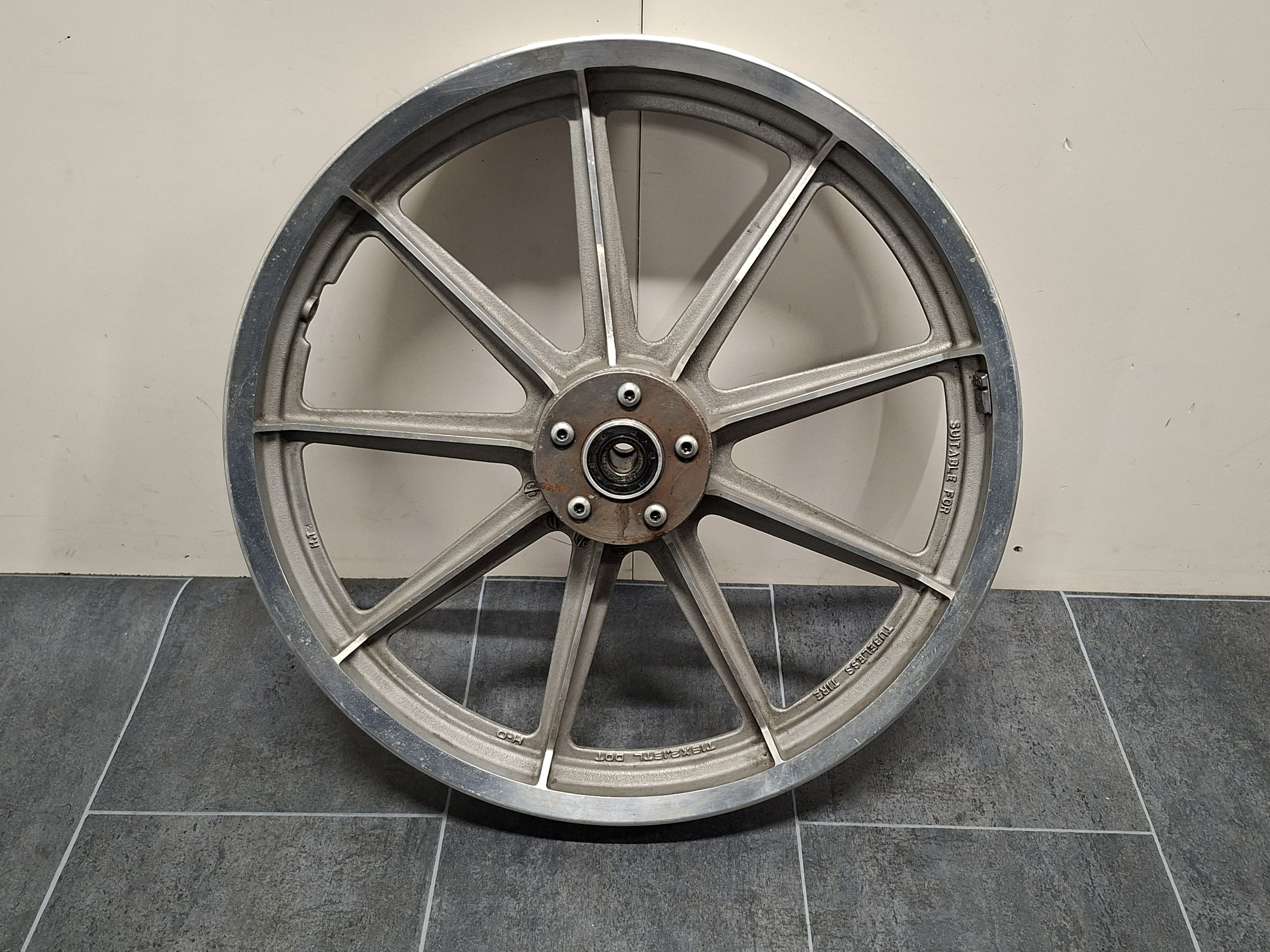 Front Wheel Harley Davidson FX Super Glide 1971-1974 | 201705490 ...